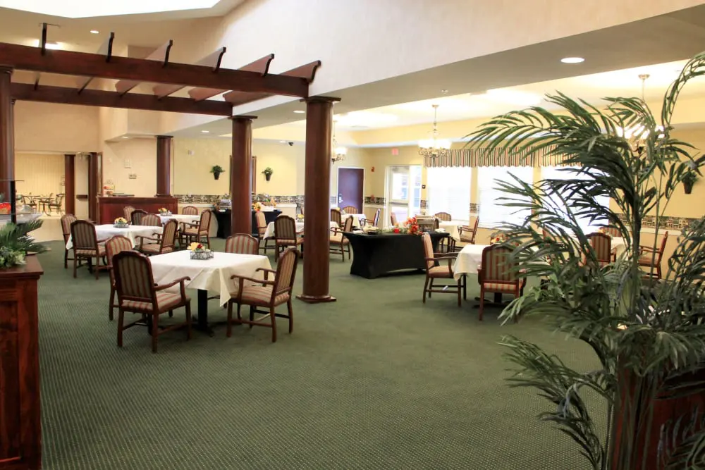 The Villages at Oak Ridge Senior Living UPDATED MARCH 2025 View 7 ...